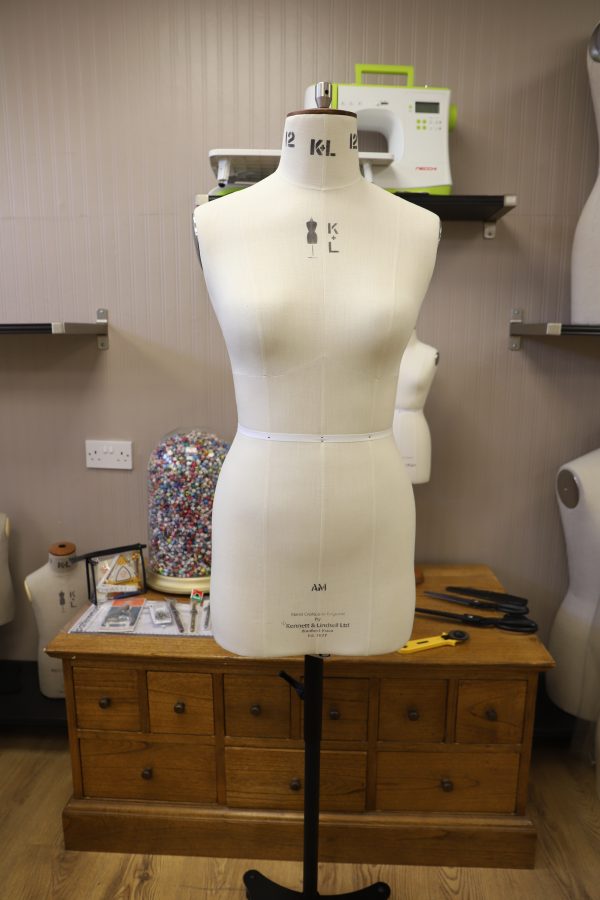 AM Female Torso Model Size 12 With Collapsible Shoulders - Kennett ...